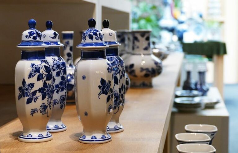 Tourismus beflügelt Umsatz bei Delfter Blau